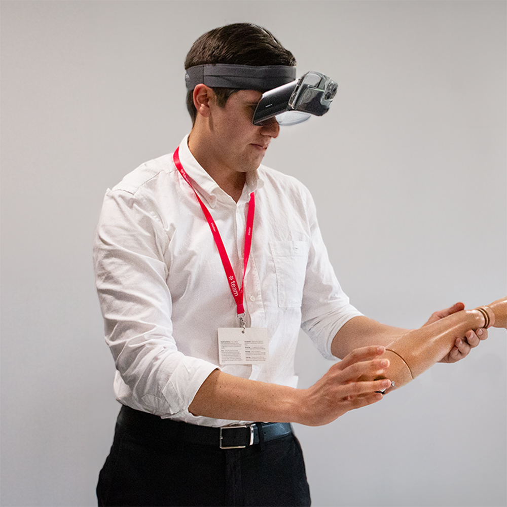 Using mixed reality in surgical training | Team Consulting